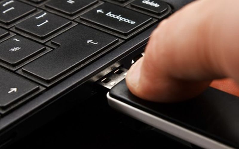 Tips Atasi USB yang Tak Terbaca Komputer | Bakata